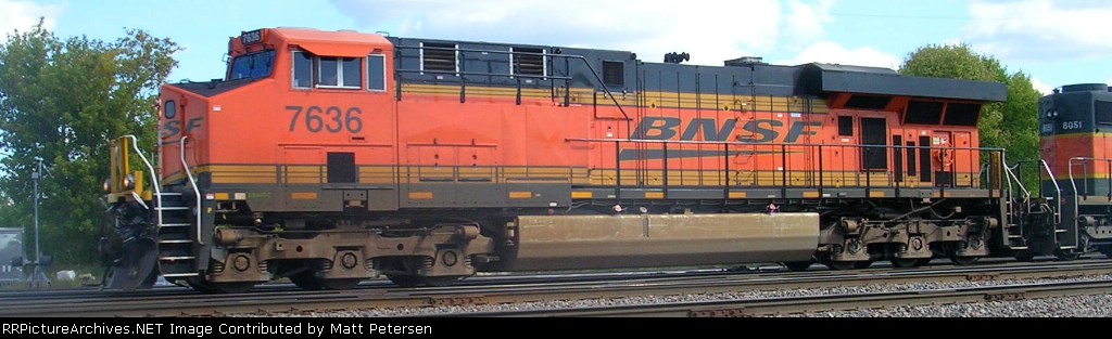 BNSF 7636
